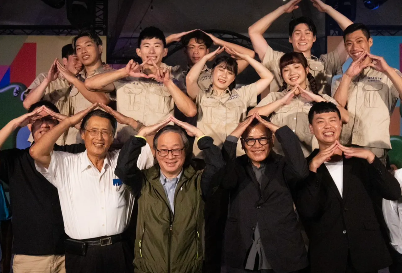 身體藝術節花蓮登場！文化部長李遠「3字致詞」笑翻全場掀掌聲｜壹蘋新聞網